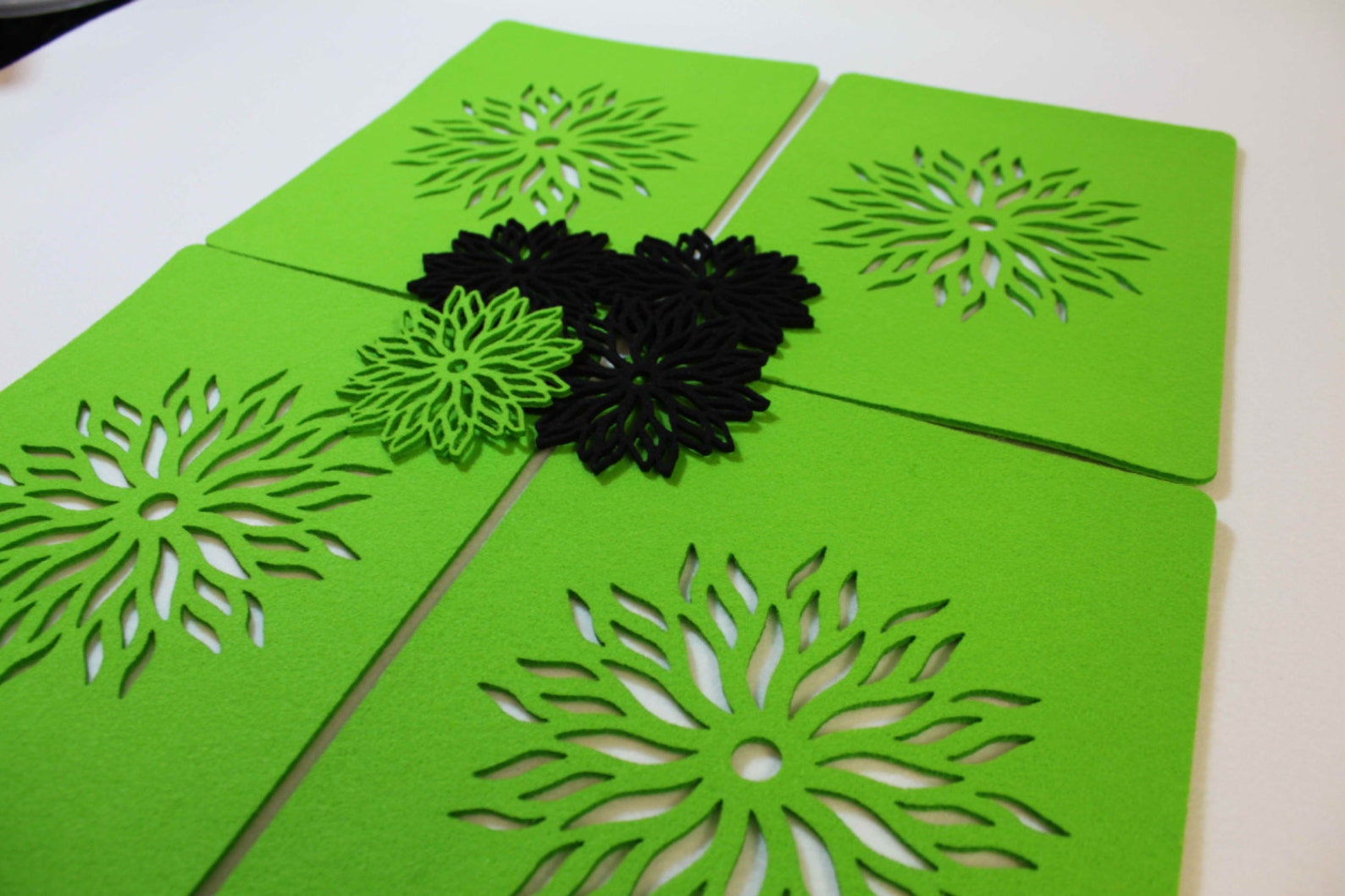 Placemats and Coaster Flames Aster Flower Felt Table Mats Set - Etsy