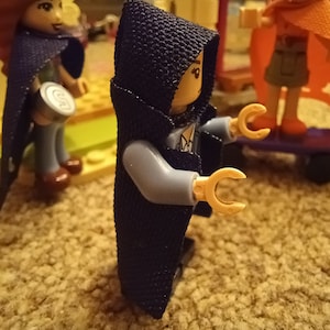 Sets of 4 Items CUSTOM Capes Hoods for Your Lego Minifigures - 2 Capes ...
