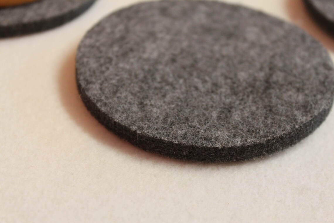 Felt Coaster Simple Shape Circle or Quadrat Set of 4 NEW Thicker 5 Mm ...