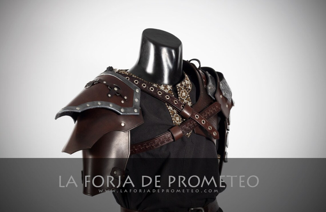 Barbarian Pauldron Viking Pauldron Orco Pauldron Leather - Etsy