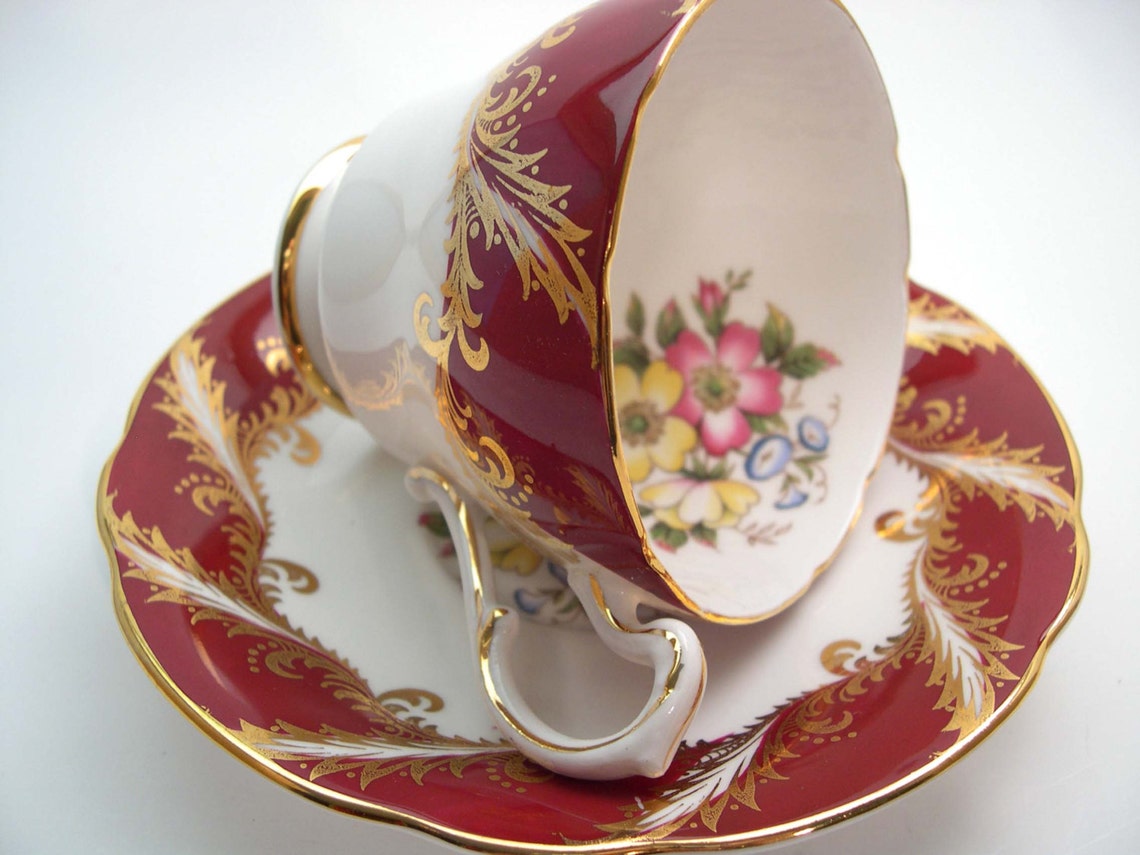 Red Paragon Tea Cup and Saucer Maroon Red With Flowers Red - Etsy Singapore