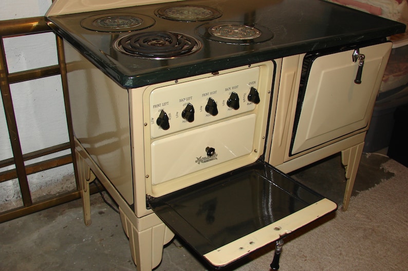 Late 20's Early 30's Monarch Electric Stove With Faux Marble Green Top ...