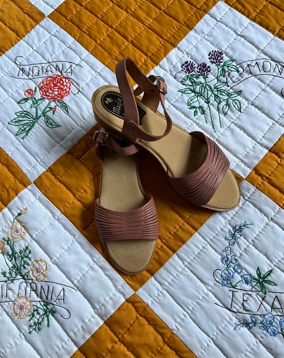 70s MADE IN ITALY Dusty Rose Leather Sandals, 8 - Gem