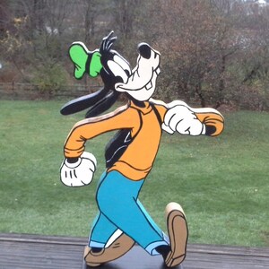 Goofy, Disney Character Decor, Hand Cut, Sanded, and Painted Wood - Etsy