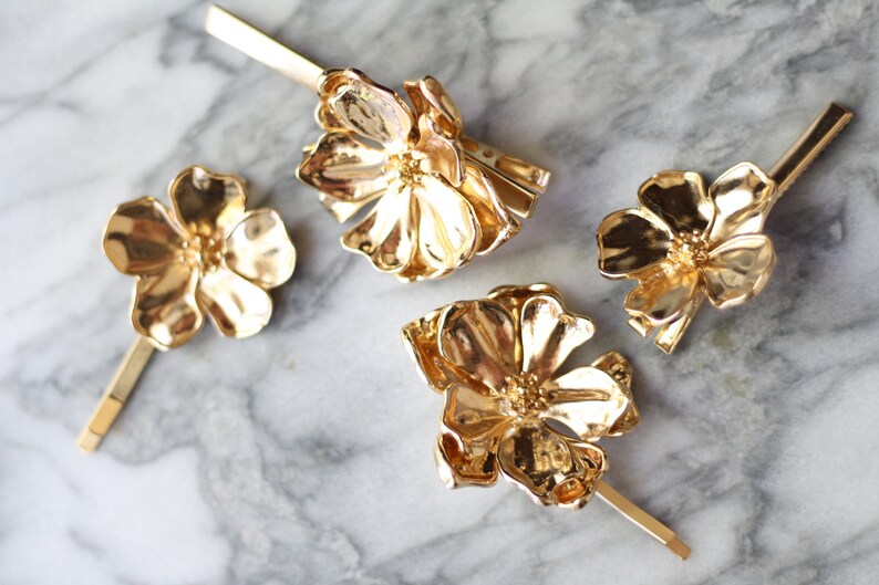 Gold Flower Hairpin Gold Tone Floral Pin Oversized Gold Flower - Etsy