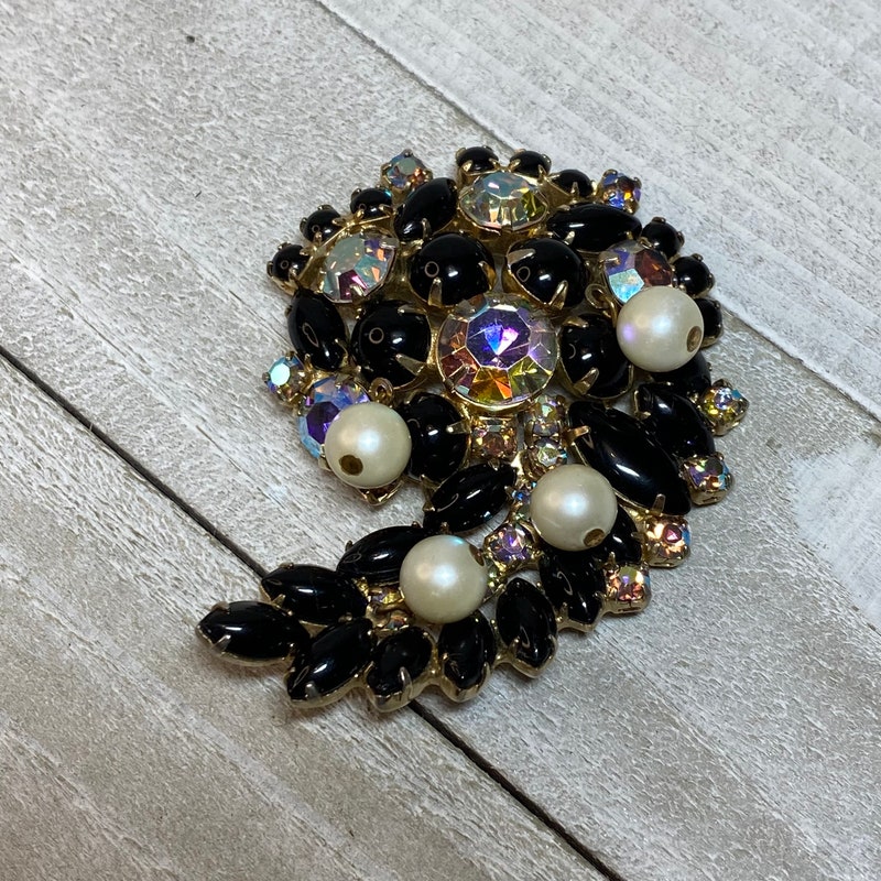 Juliana Brooches - Etsy