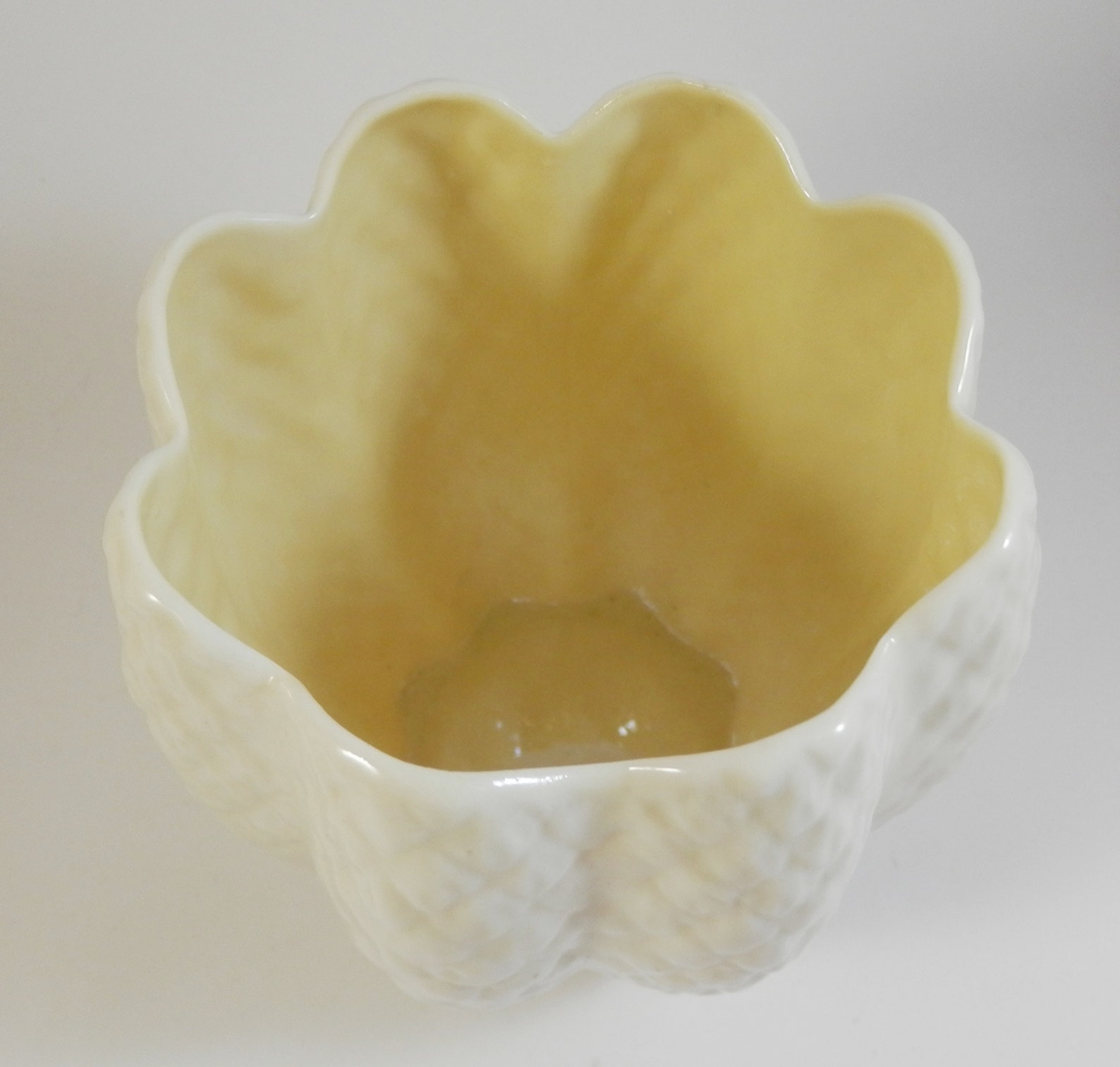 Belleek Flower Pot / Candle Holder Sixth Mark 1965-1980 - Etsy