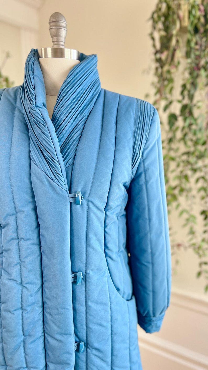 Vintage 1980s Puffer Coat | 80s Blue Quilted Down-feel Winter Ski Snow ...