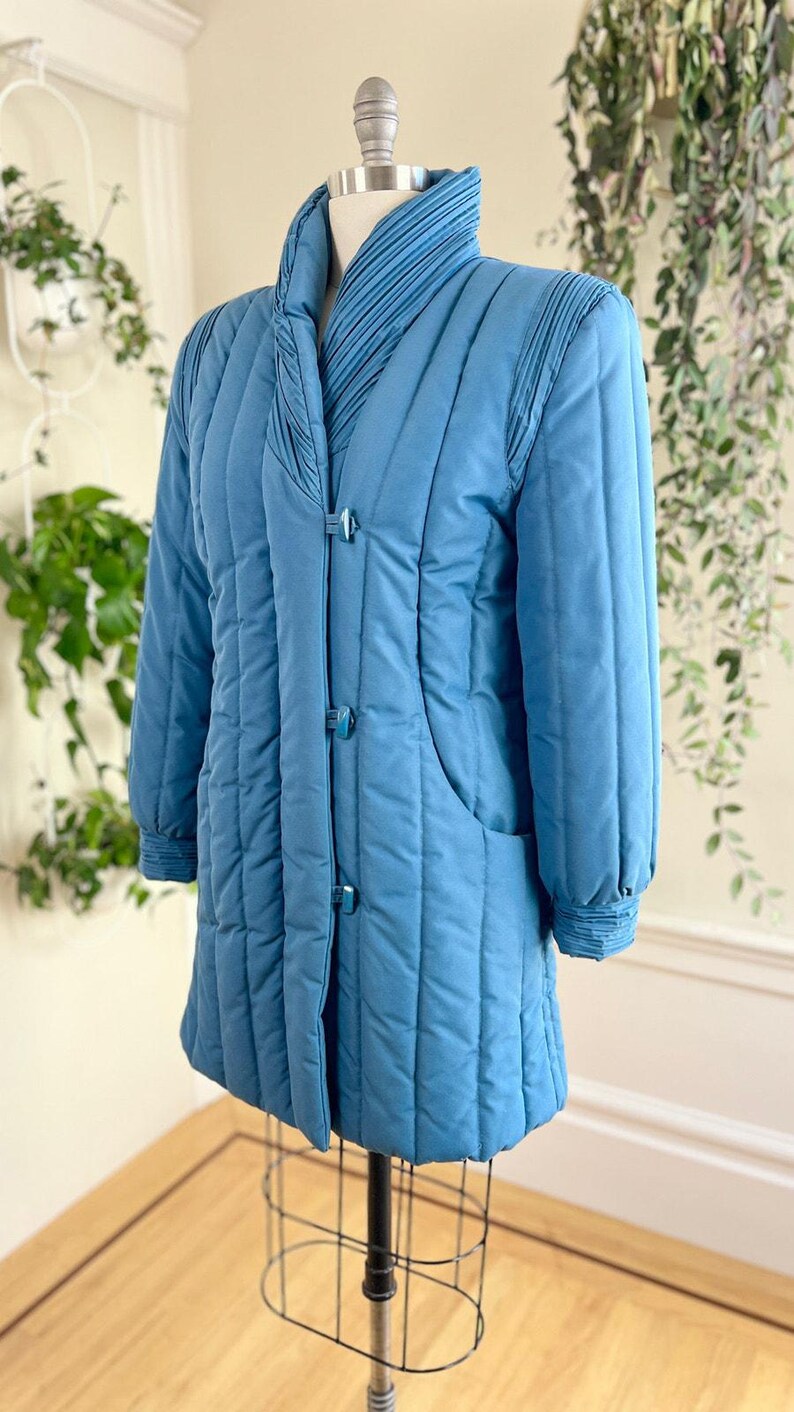 Vintage 1980s Puffer Coat | 80s Blue Quilted Down-feel Winter Ski Snow ...