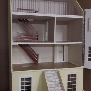 12th Scale Vintage Dolls House Decorated Dolls House Bay Windows KRM11 ...