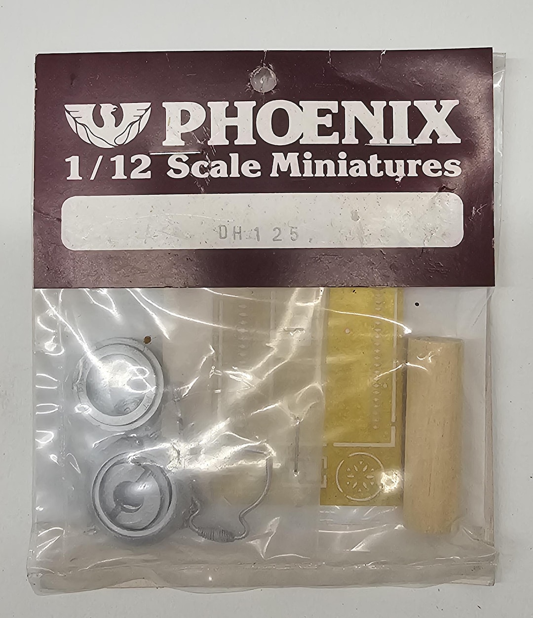 1/12 Scale Miniatures, Paraffin Heater Kit Ref: DH125 Approx 52mm High ...