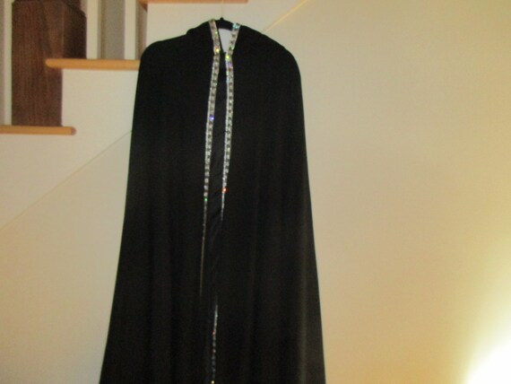 Vintage DESIGNER WOOL CAPE - Gem