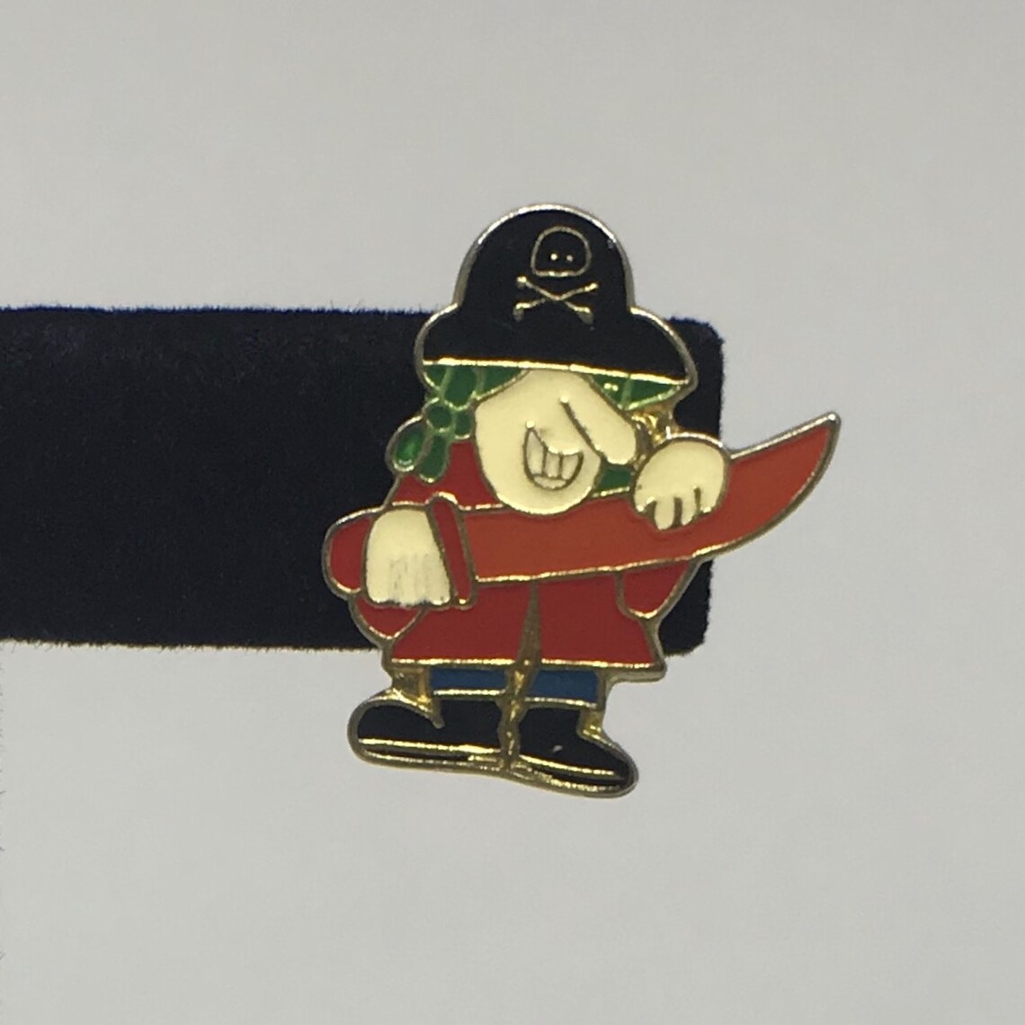 Vintage 70s 80s Gold Tone Enamel Pirate Lapel Pin | Etsy