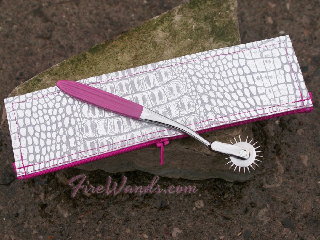 Wartenberg Wheel Pinwheel, PINK Handle & Pleather Zipper Case - Etsy