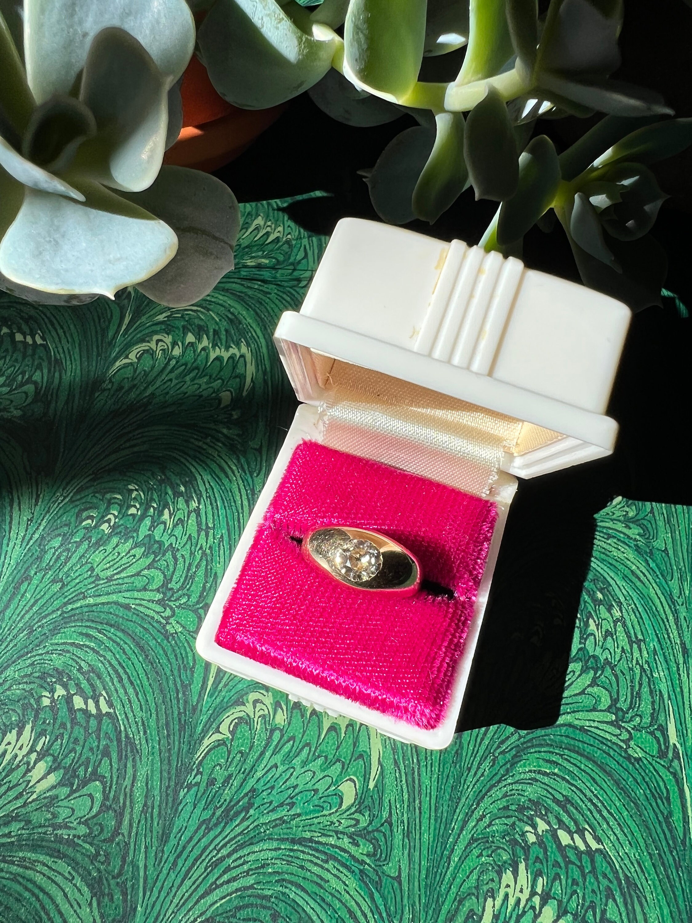 Vintage Ring Presentation Box With Magenta Velvet Lining