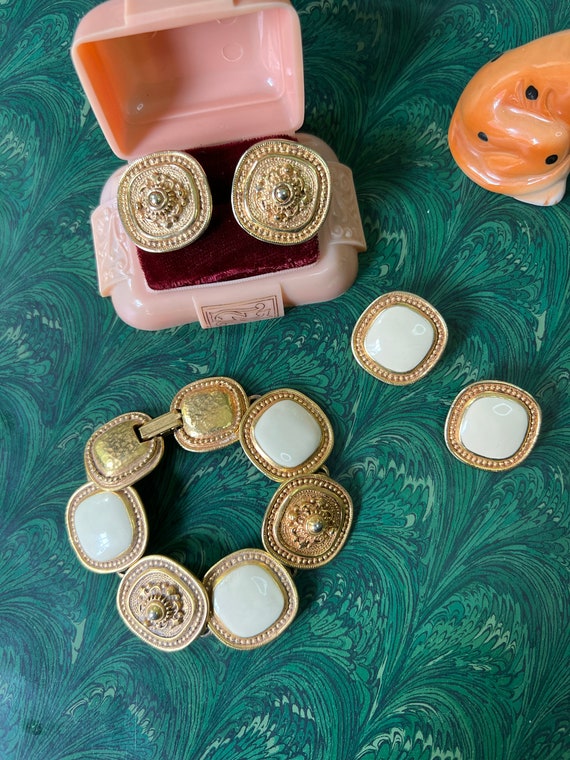 vintage gaudy clip - Gem