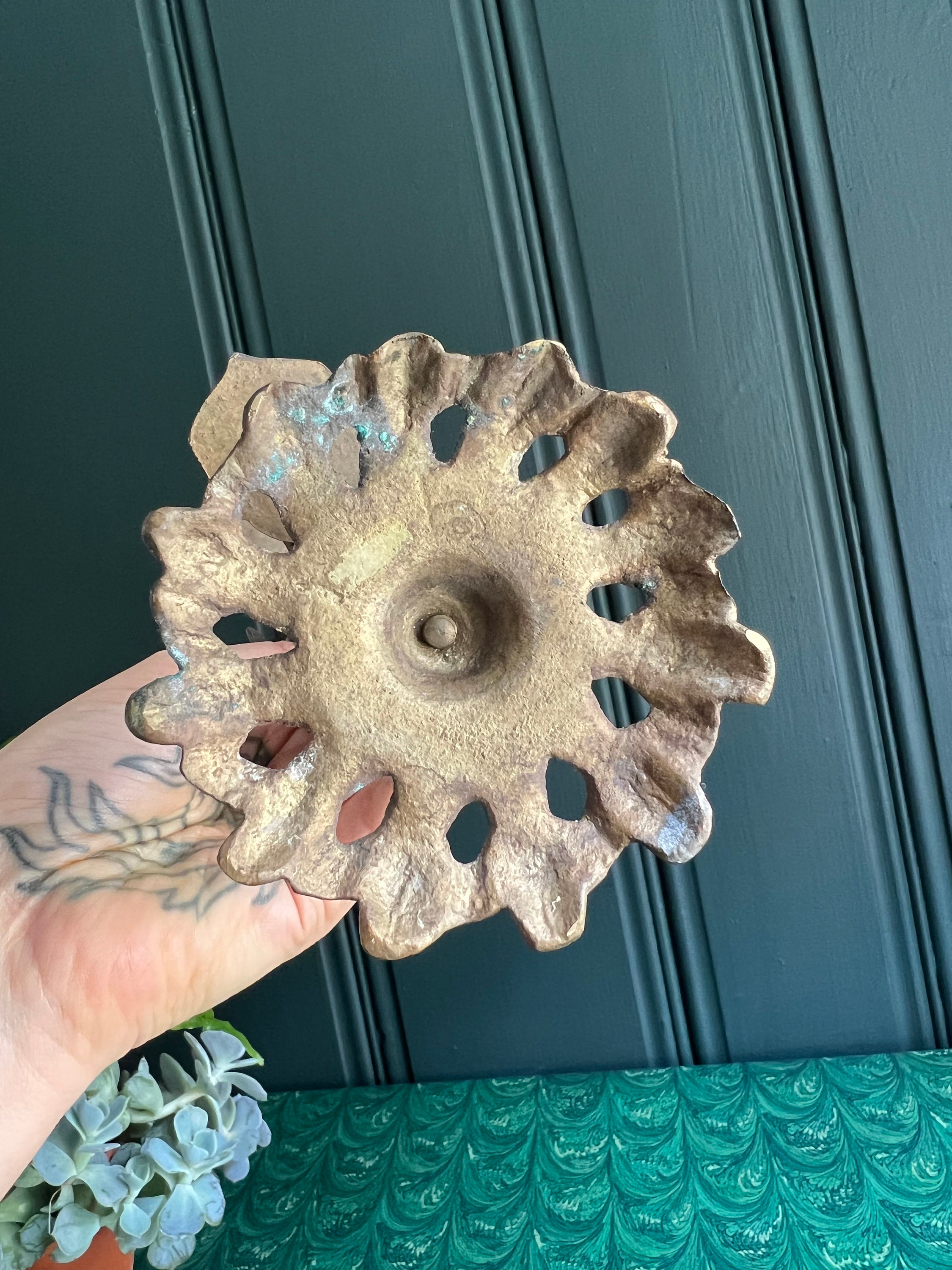 Large Brass Hand Clip Display Tower