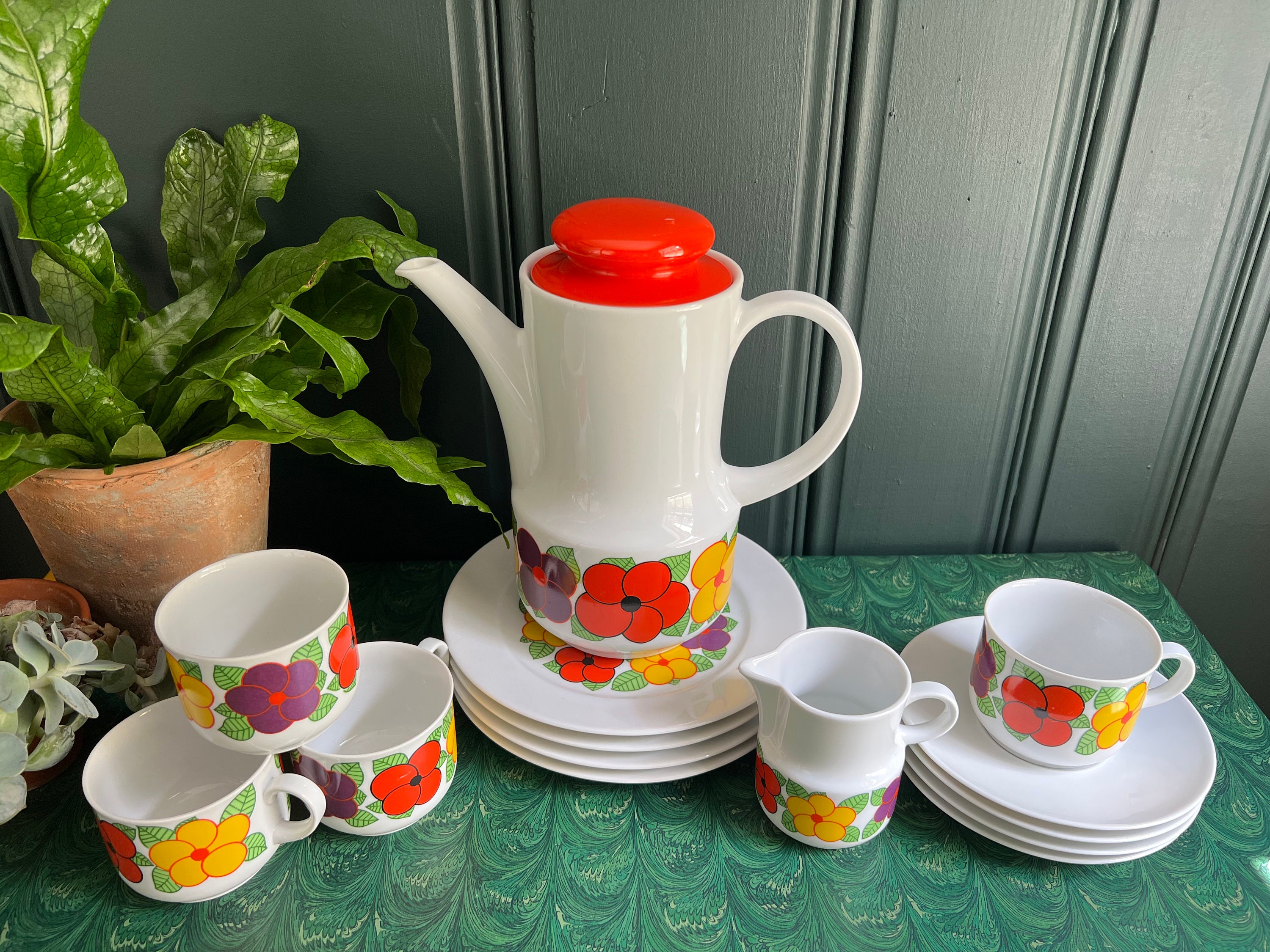 Porcelain Tea Set With Flower Pattern by Schumann Arzberg Bavaria Germany