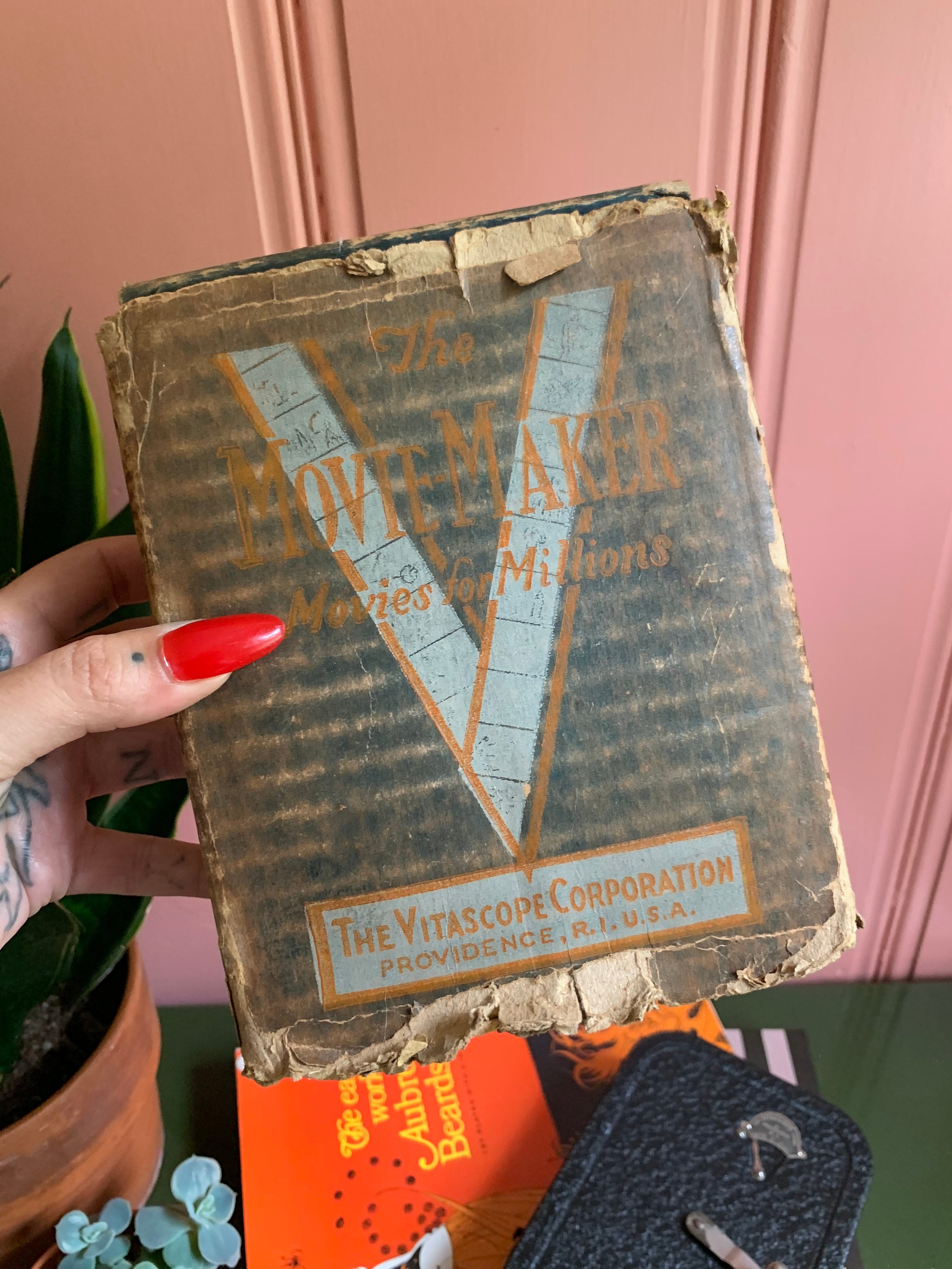 1930's Vitascope Movie Maker 16mm Hand Crank Camera With Original Box