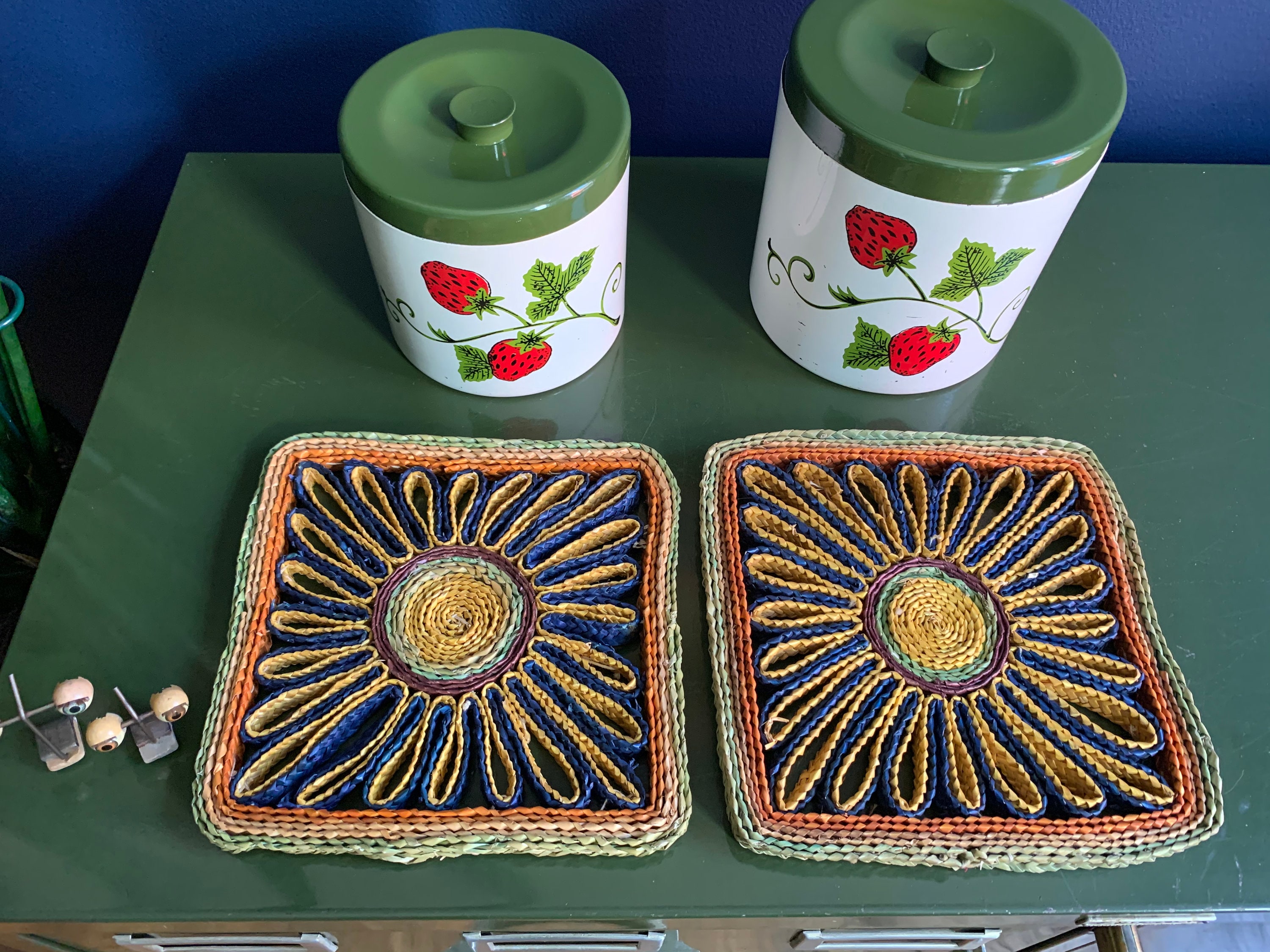 Pair Of Colorful Vintage Wicker/ Rattan Flower Trivets