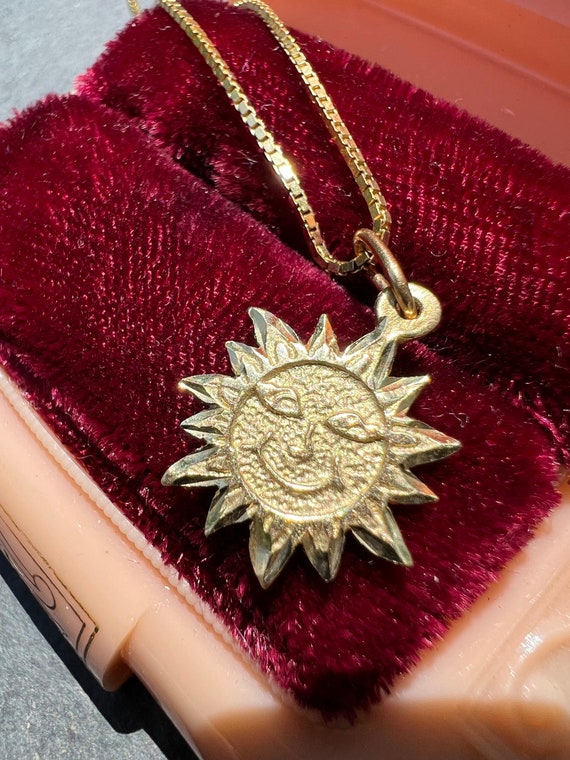 silverplate smiling sun - Gem