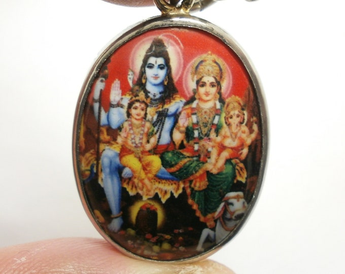 Lord Shiva Maa Parvati Skanda Murugan & Ganesha Ganesh Family Pendant ...