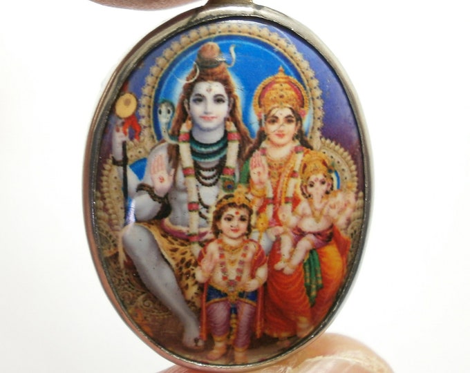 Lord Shiva Maa Parvati Skanda Murugan & Ganesha Ganesh Family Pendant ...