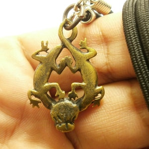 Duo Gecko With Money Bag Thai Blessed Amulet Wealth Lucky Rich Pendant ...
