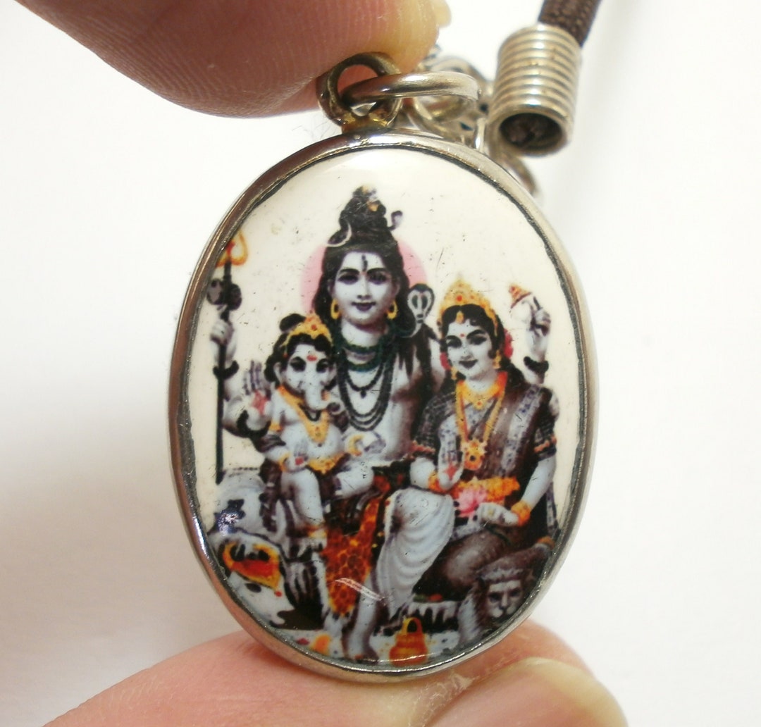 Lord Shiva Family Pendant: Hindu God Amulet, Success Charm - Etsy