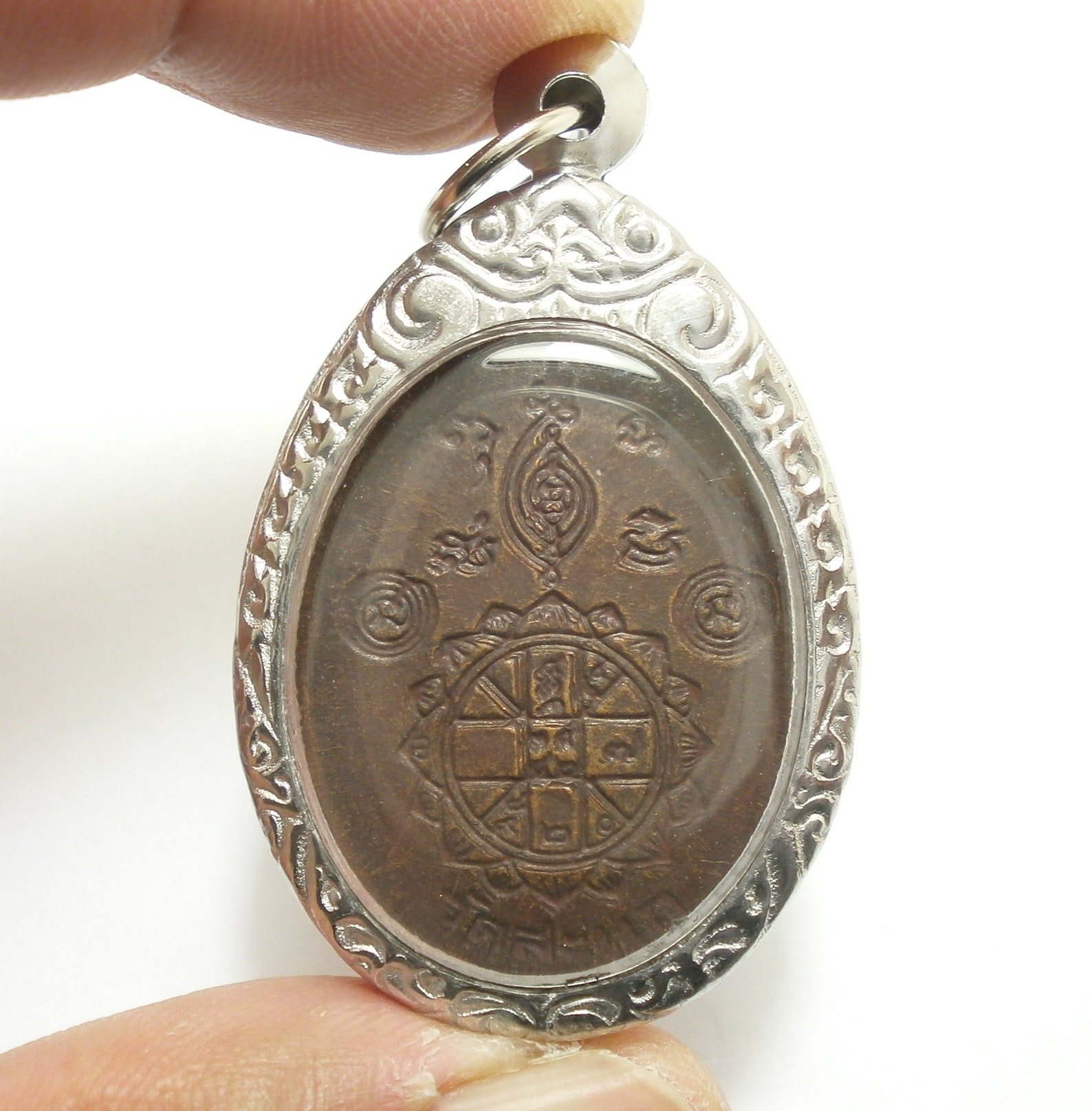 LP Doo Yant Duang Coin Pendant: Thai Amulet, Wat Sakae, 1983 - Etsy