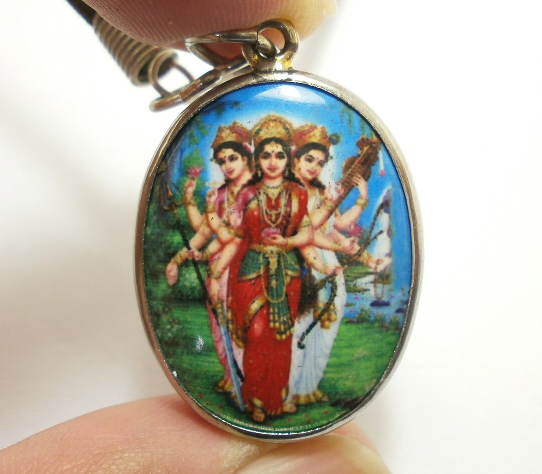 Tridevi Hindu Goddess Amulet: Lakshmi, Saraswati, Parvati Pendant - Etsy