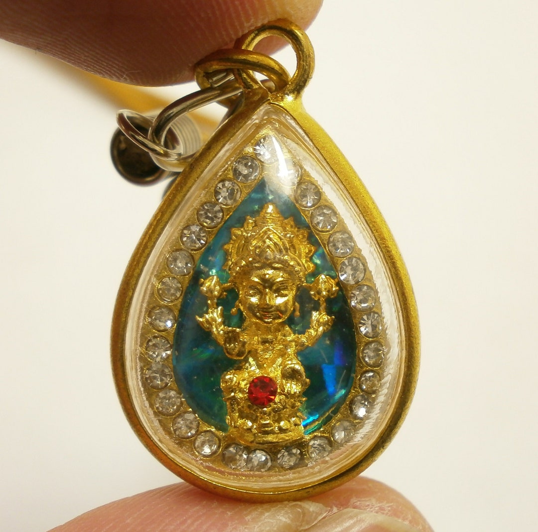 Maa Lakshmi Mahalakshmi Goddess of Wealth & Good Fortune Laxmi Devi ...