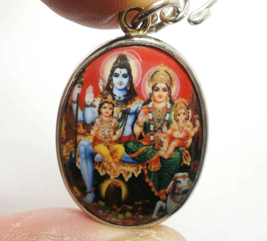Lord Shiva Maa Parvati Skanda Murugan & Ganesha Ganesh Family Pendant ...