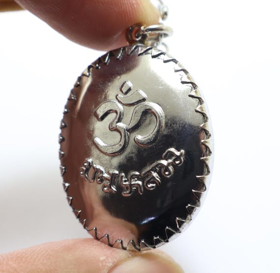 Lord Shiva Mahadev Pendant: Hindu God Amulet Necklace - Gem