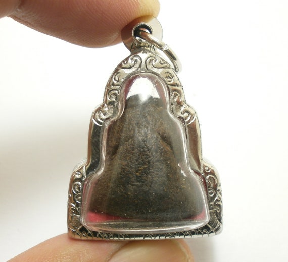 LP Kron Phra Pidta Amulet: 1950s Thai Buddha Pendant - Gem