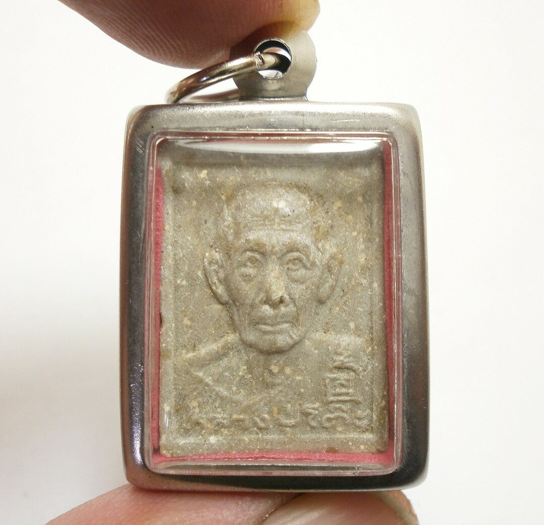 LP Toh Magic Powder Amulet: Blessed Thai Monk Pendant, 1992 - Etsy