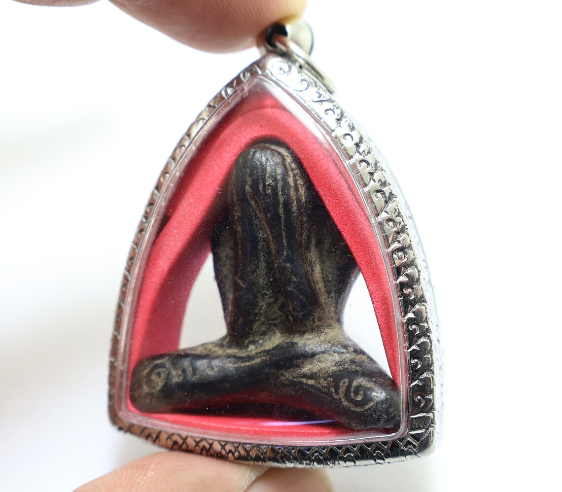 LP Kron Phra Pidta Amulet: 1950s Thai Buddha Pendant - Etsy