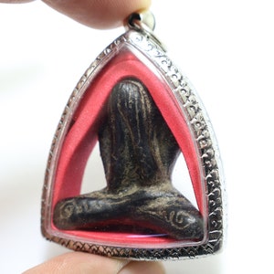 LP Kron Phra Pidta Amulet: 1950s Thai Buddha Pendant - Etsy