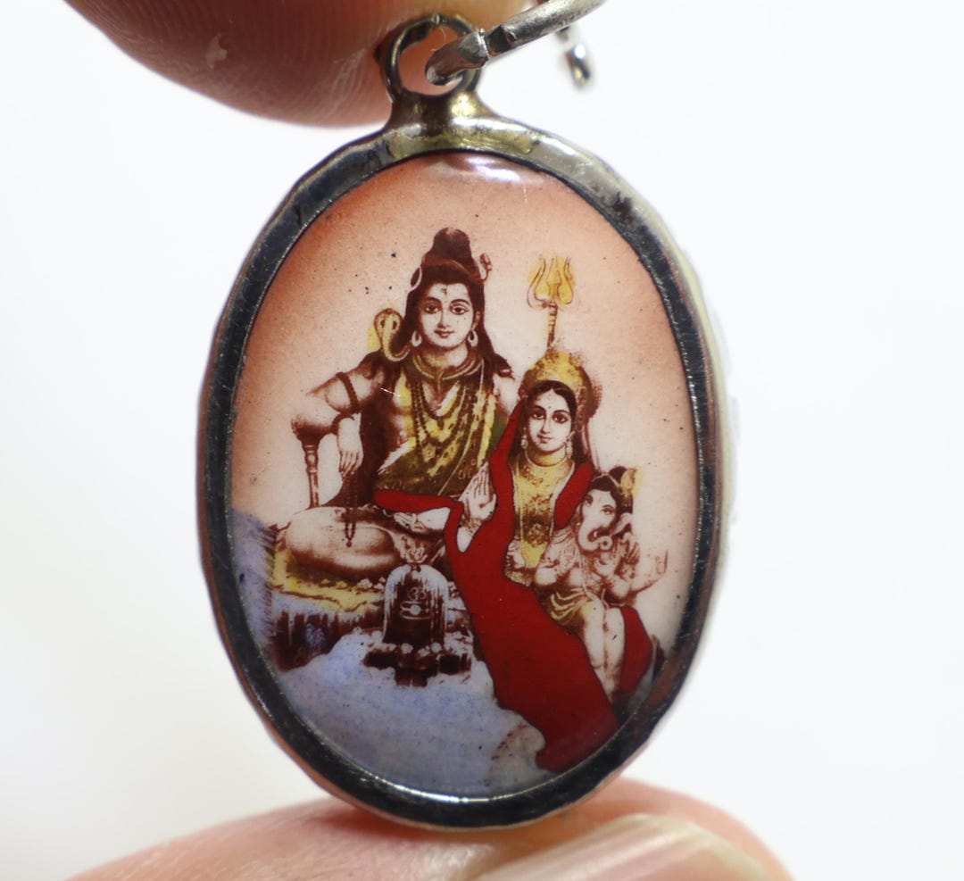 Lord Shiva Parvati Ganesha Family Pendant: Hindu Om God Amulet, Wealth ...