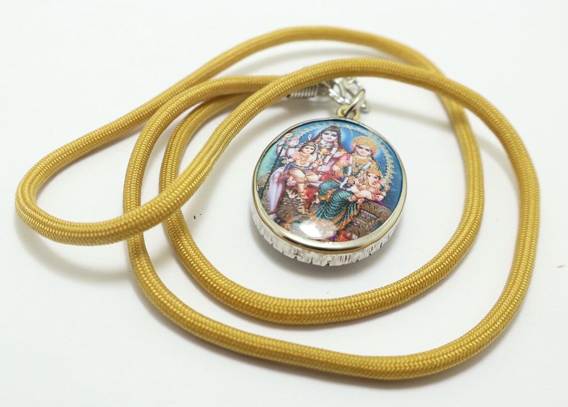 Lord Shiva Family Big Pendant: Hindu Amulet Om Necklace, Success Charm ...
