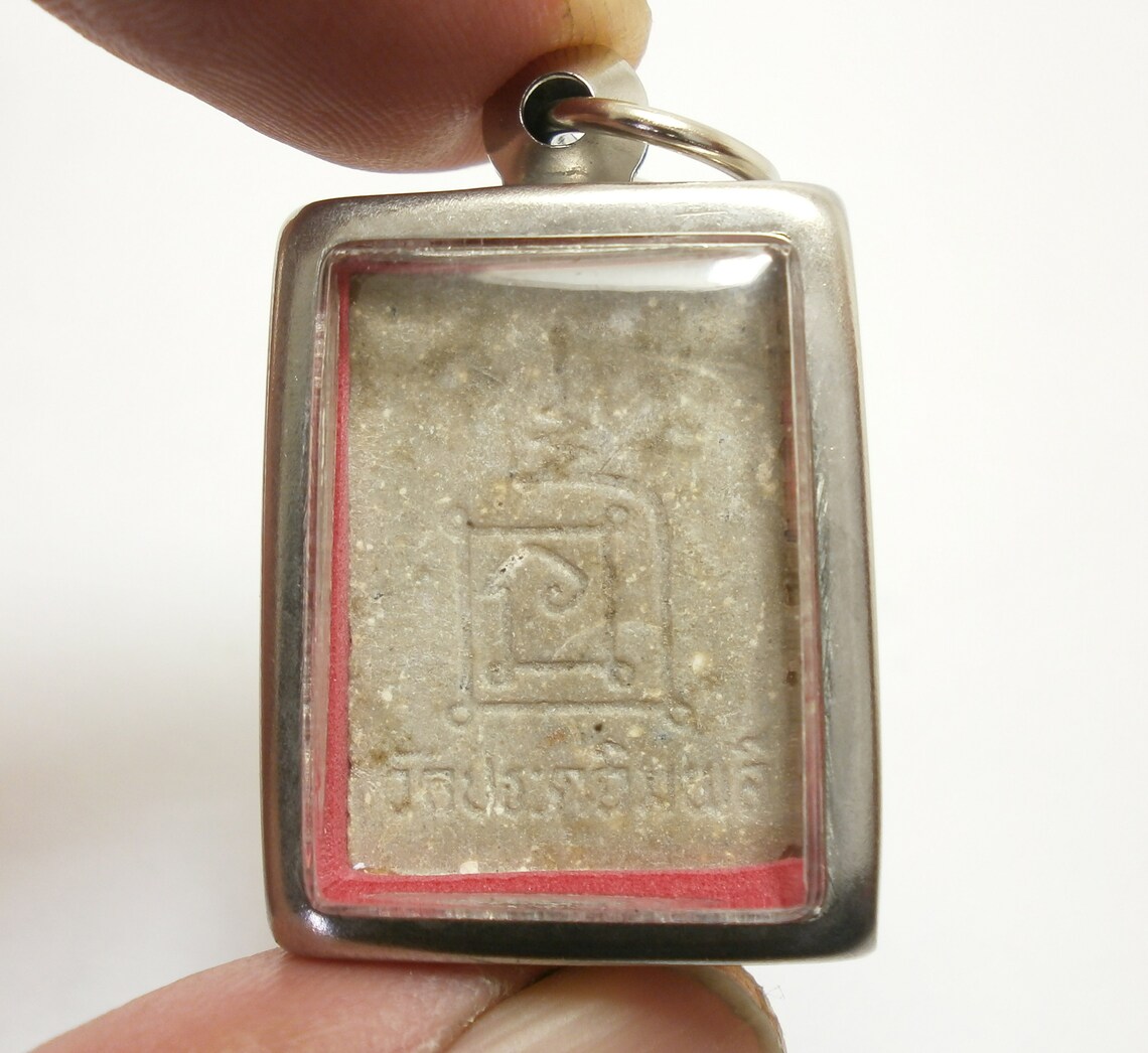 LP Toh Magic Powder Amulet Blessed by LP Uttama 1992 With Many - Etsy UK