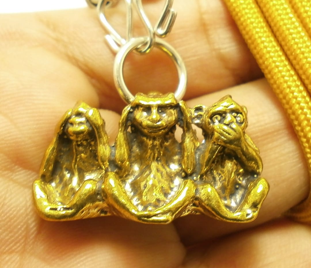 Three Wise Monkeys Brass Amulet Pendant: Asian Good Luck Charm - Etsy