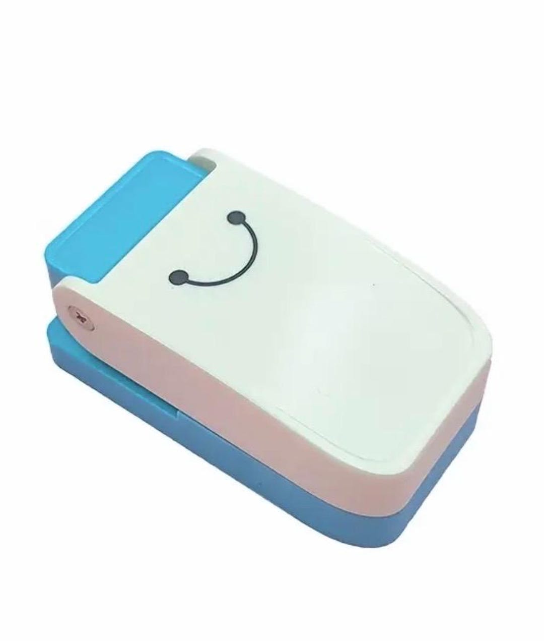 Keychain Hole Punch Tool for DIY Display Cards | Paper Puncher Cutter ...