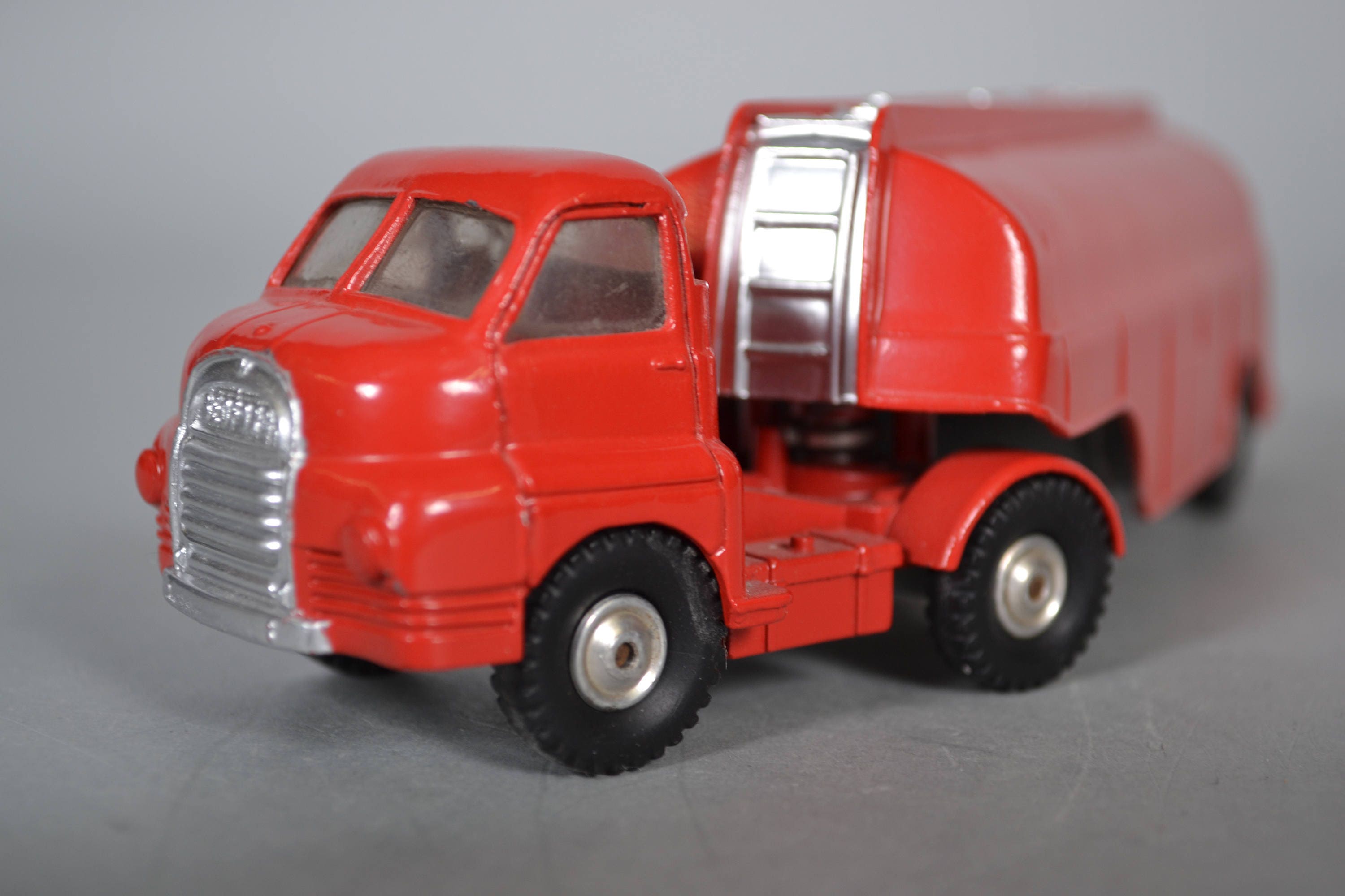 Corgi Toys Bedford ''S' Tanker Mobilegas No.1110 - Etsy