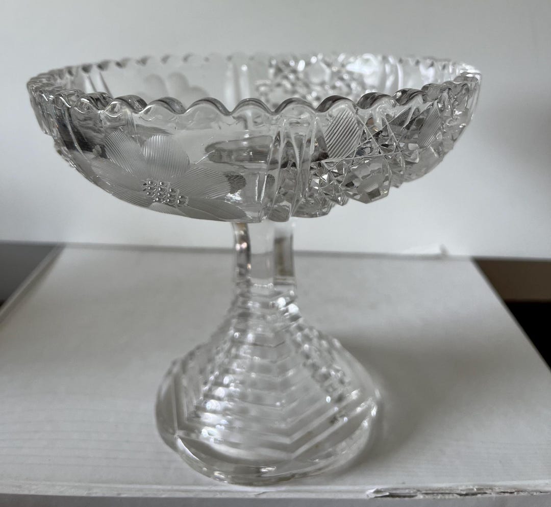CLOSING 3/15 EVERYTHING 10 DLRS Clear Cut Lead Crystal Compote / Candy ...