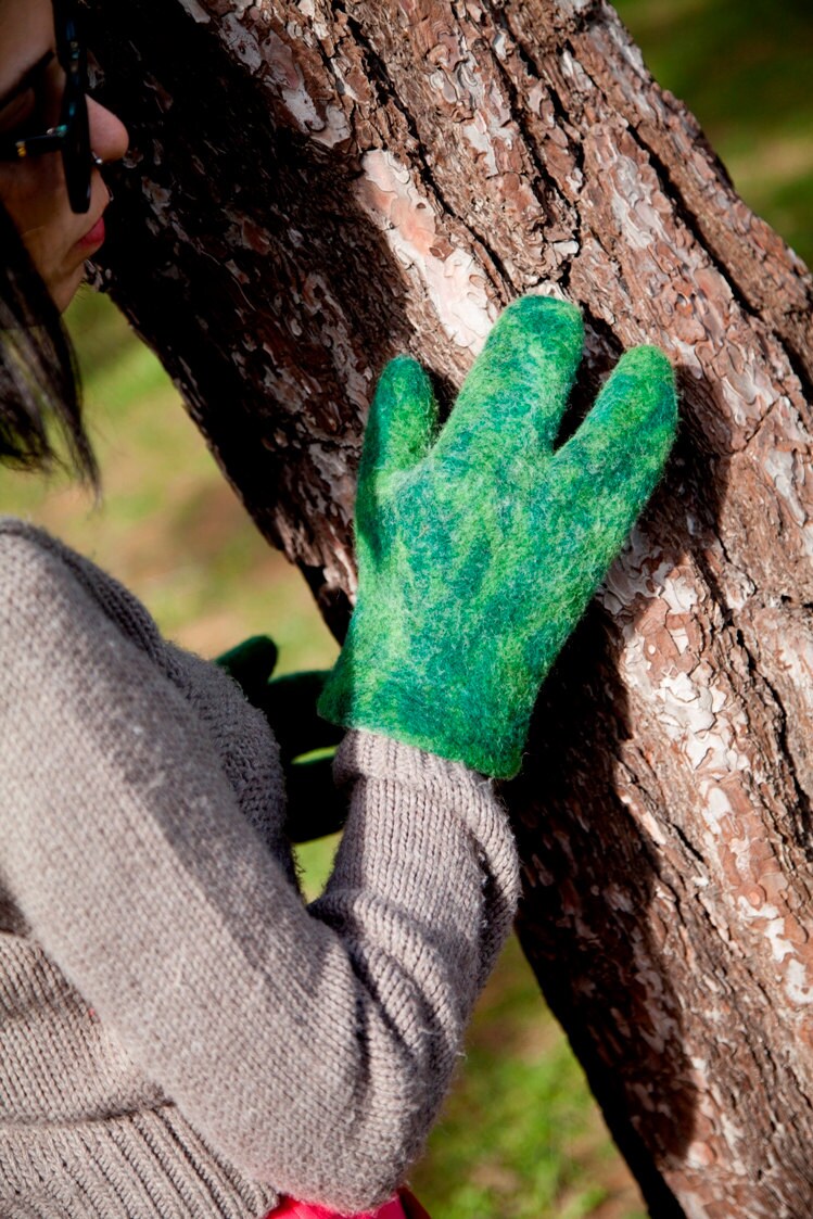 Three Finger Felt Gloves Green Wool Glove Wool Mittens for | Etsy
