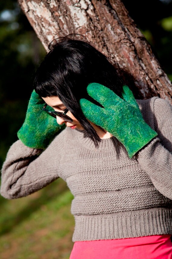 Three Finger Felt Gloves Green Wool Glove Wool Mittens for | Etsy