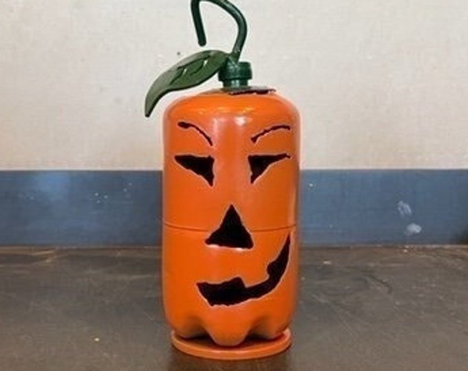Narcissa the Halloween Pumpkin, Jack O Lanterns, Farmhouse, Metal Lawn ...