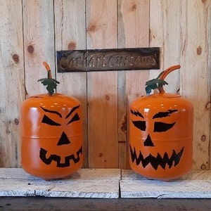 Jack-o-lantern Upcycled Helium Metal Pumpkin Yard Art Pumpkin Yard ...