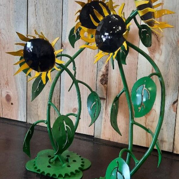 Metal Sunflower Yard Art - Etsy